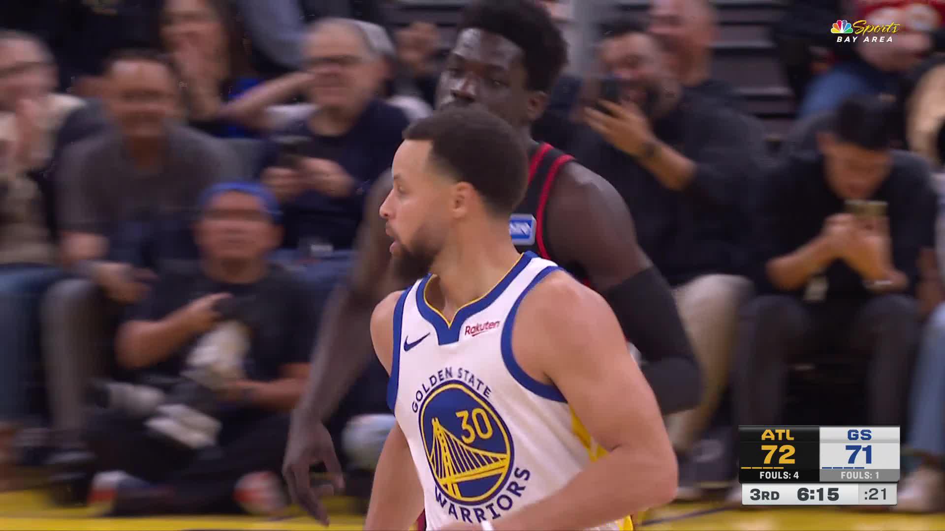 Stephen Curry Honors Deion Sanders With Nike Diamond Turf Shoes in ...